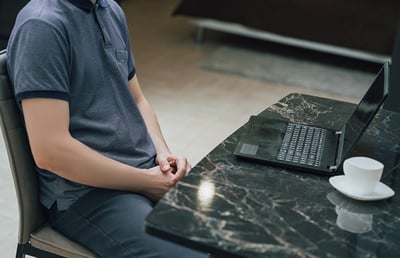 Priapismus: Ursachen & Behandlung